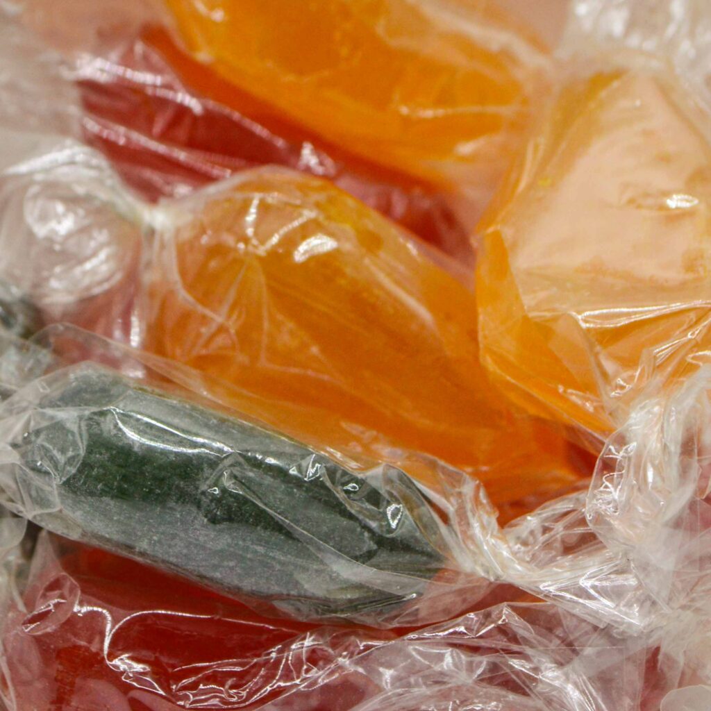 Jargonelle Pear Drops Wrapped - 2.75kg Bag - The Welsh Sweetshop ...