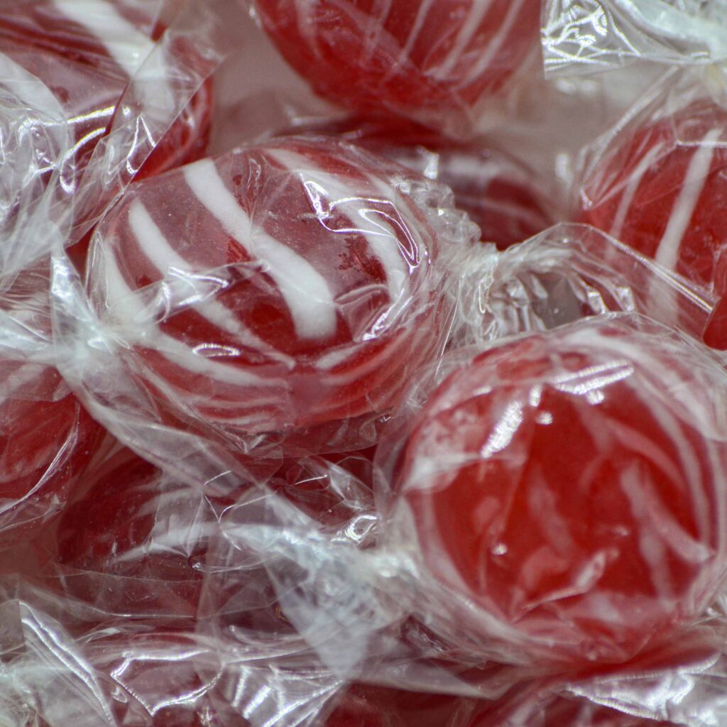 Old Fashioned Clove - 2.75kg Bag - The Welsh Sweetshop｜Wholesale Sweets ...